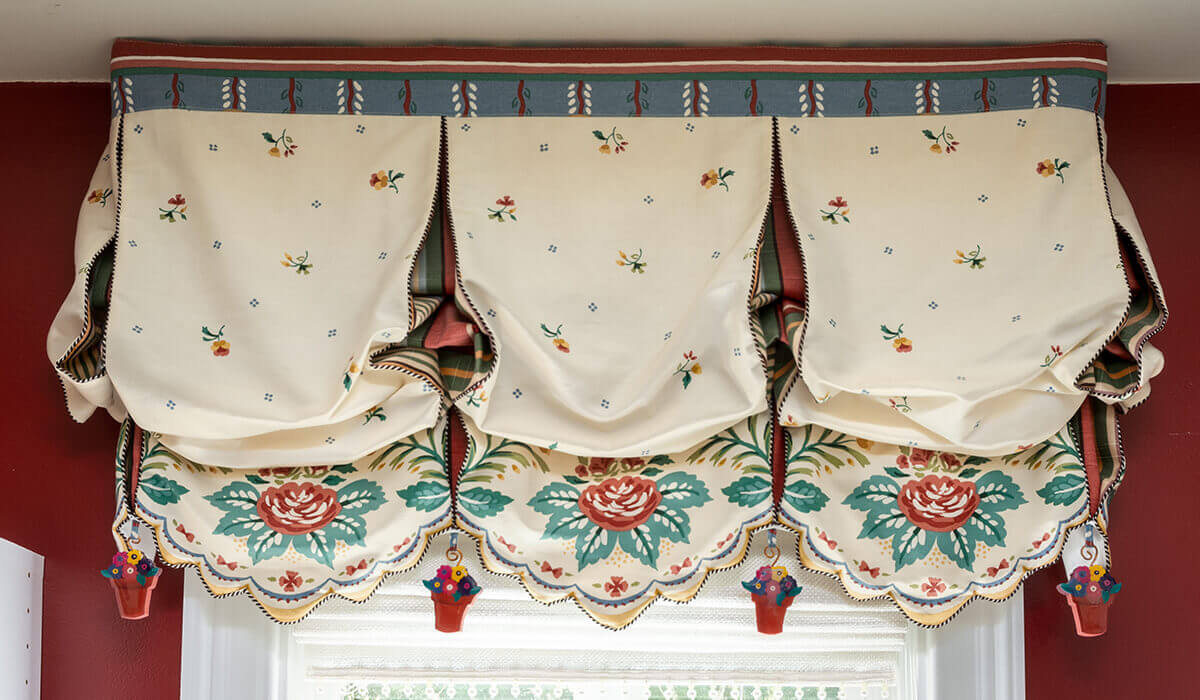Traditional Custom Window Treatments | Right at Home Interiors